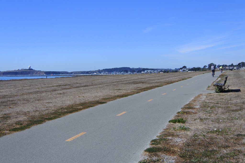 Half Moon Bay Coastal Bike Ride – Weekend Campervanning