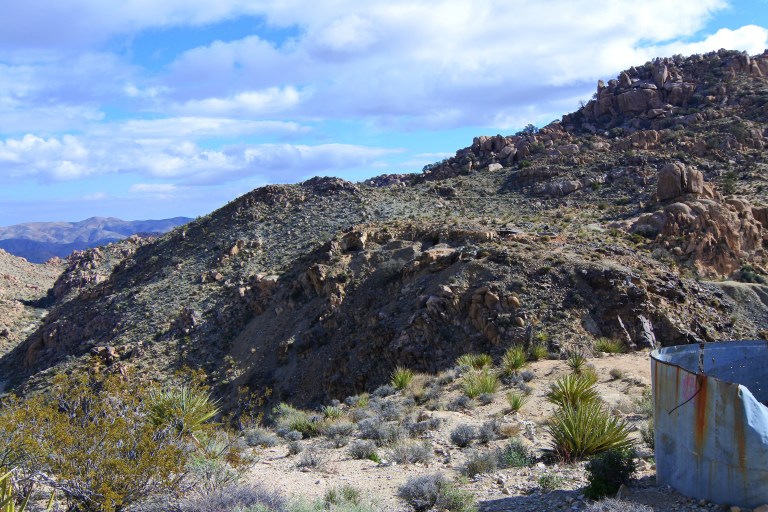 Desert Queen Mine Hike in Joshua Tree National Park – Weekend Campervanning